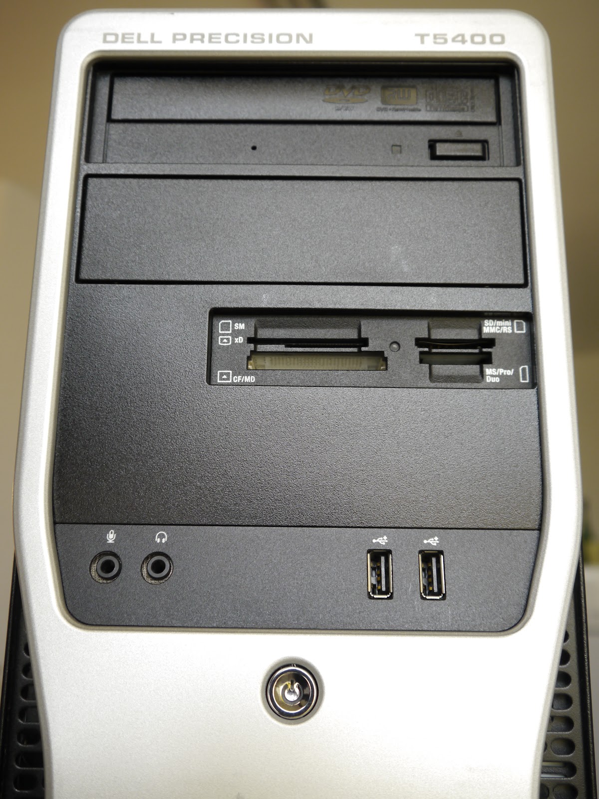 DELL Precision T5400 - мега компютър с 8 физически ядра | Retro-PC ...