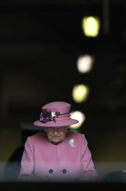 Royal Family Around the World: Queen Elizabeth II Attends ...