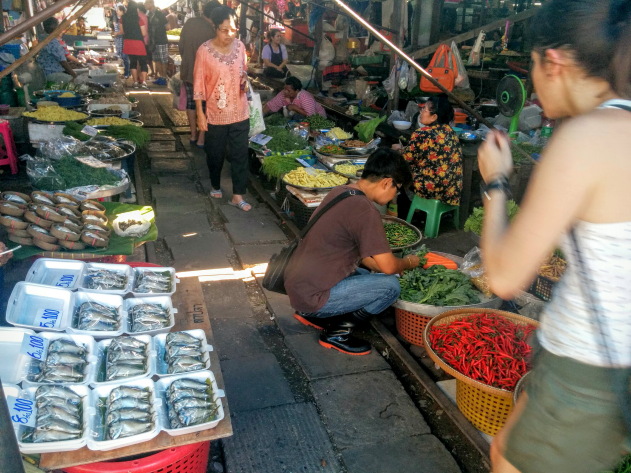 Risky Market of Thailand: You’ve got to see it! - Be On The Road | Live ...