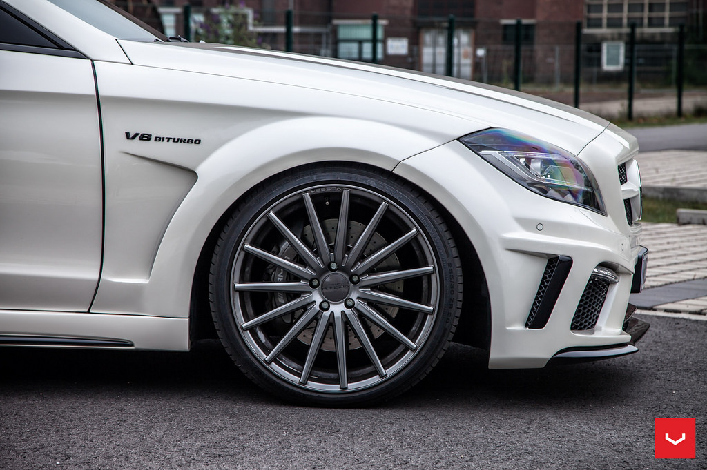 Mercedes-Benz X218 CLS63 AMG Shooting Brake Widebody | BENZTUNING