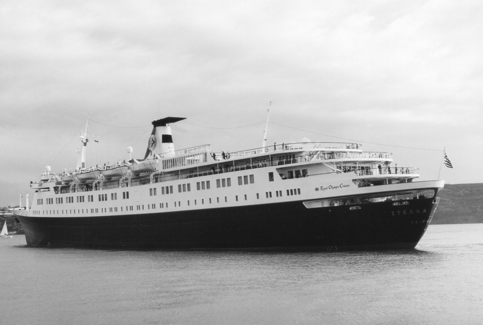 SHIPS & THE SEA - BLOGUE dos NAVIOS e do MAR: STELLA SOLARIS in Lisbon