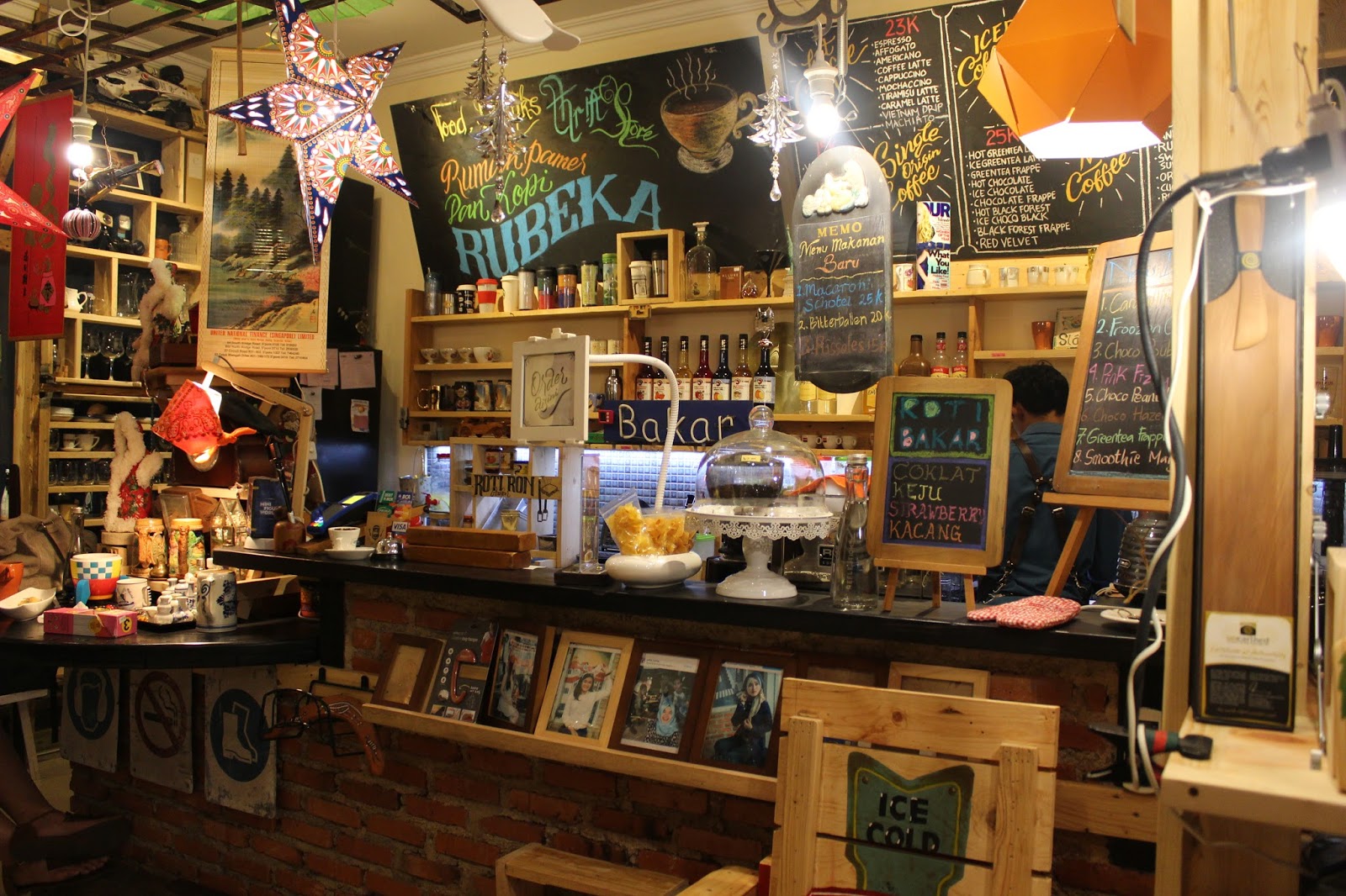 Mengulik Rubeka : Rumah Pamer dan Kopi di Batam