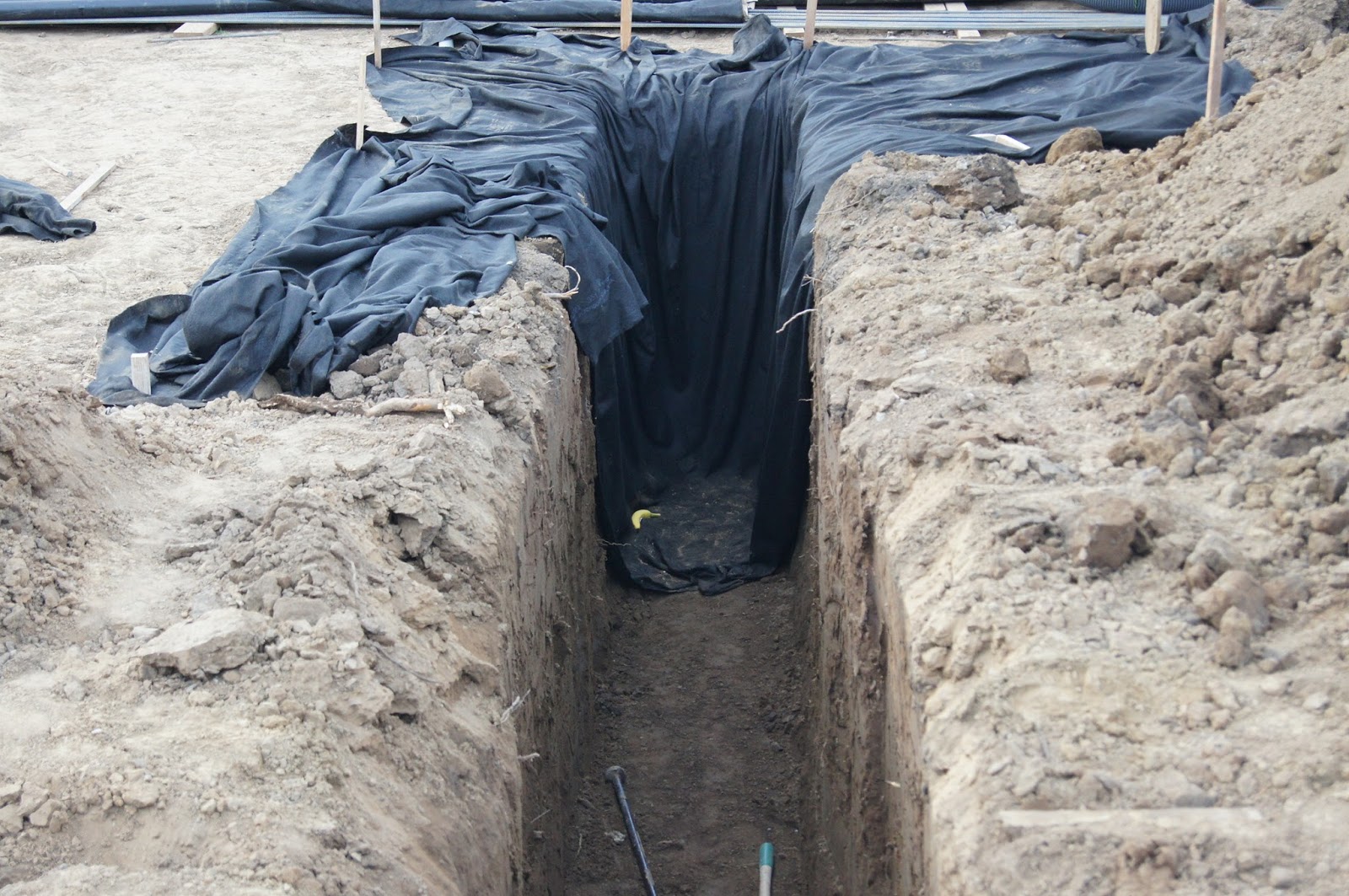 LHW:A The Blog: More Soakage Trench