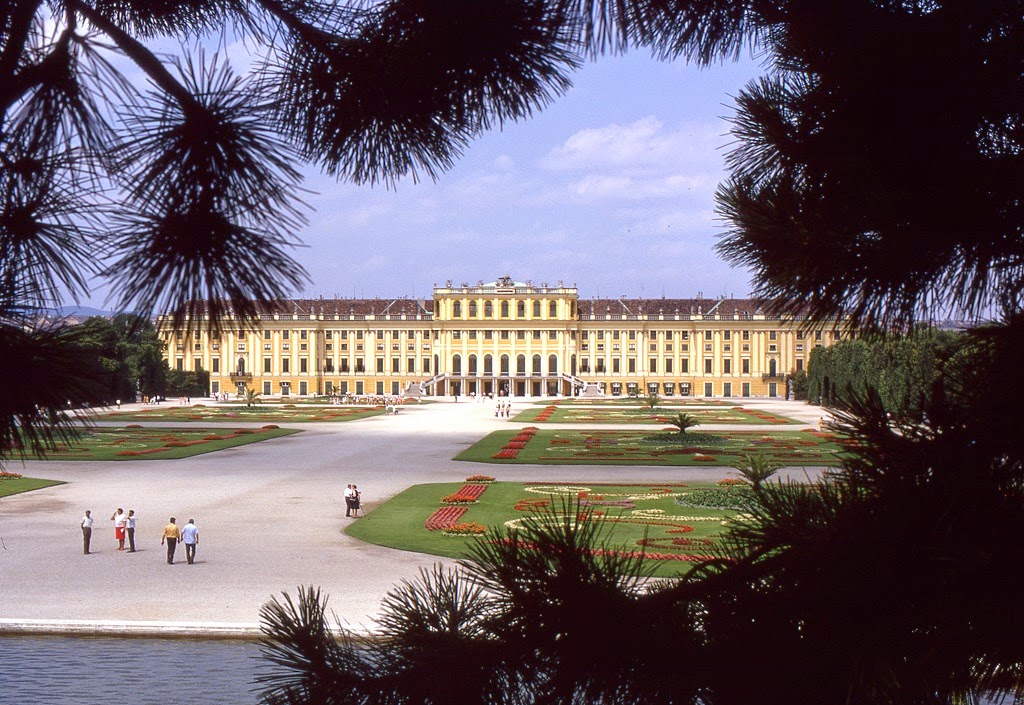 Wonderful Color Photos of Europe in 1970 ~ Vintage Everyday