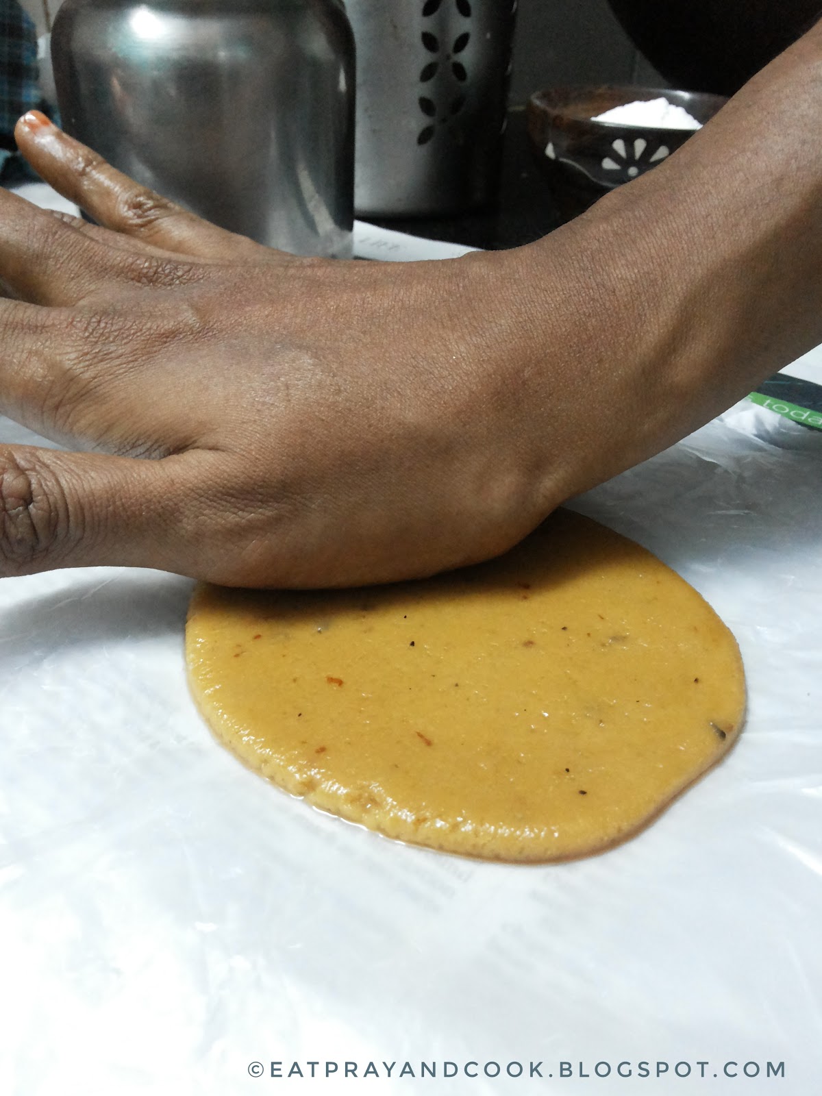 Eat Pray and Cook: Adhirasam - King of Desserts in Tamil Cuisine