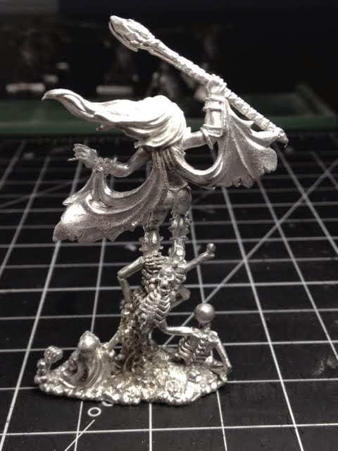 Tides of War: Paint Bench: 28mm Female Necromancer by Reaper Miniatures ...