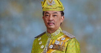 SENARAI SUSUNAN KEKANANAN SULTAN, RAJA MELAYU DAN TYT BERMULA 31JANUARI ...