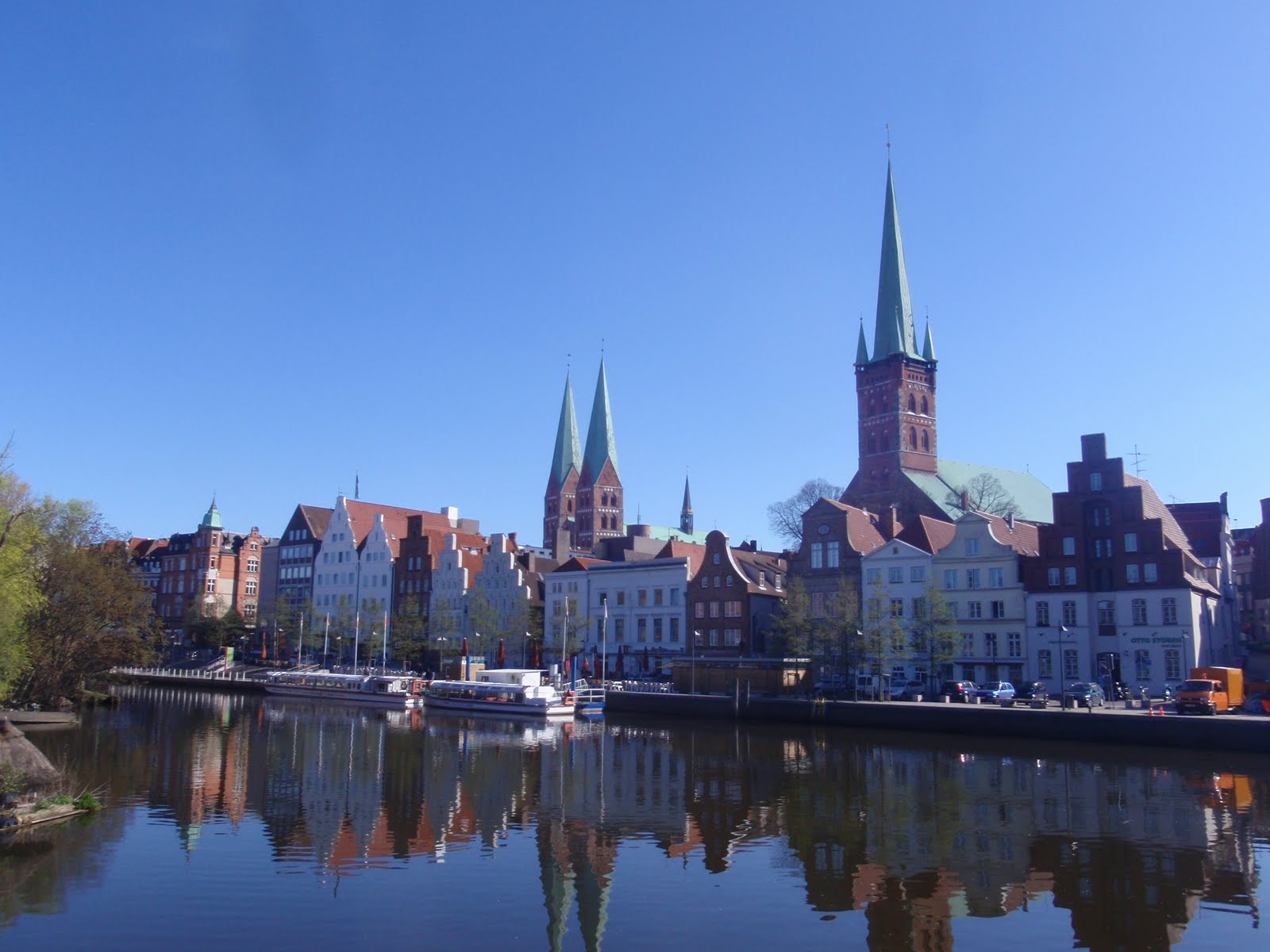 class-a-float-2010-2011-lubeck-germany-hamburg-kiel-canal