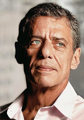 A Chuva e o Bom Tempo: Chico Buarque faz anos hoje