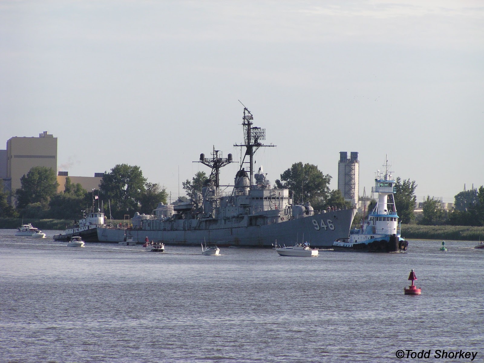 Saginaw River Images: USS Edson Arrival - August 7th