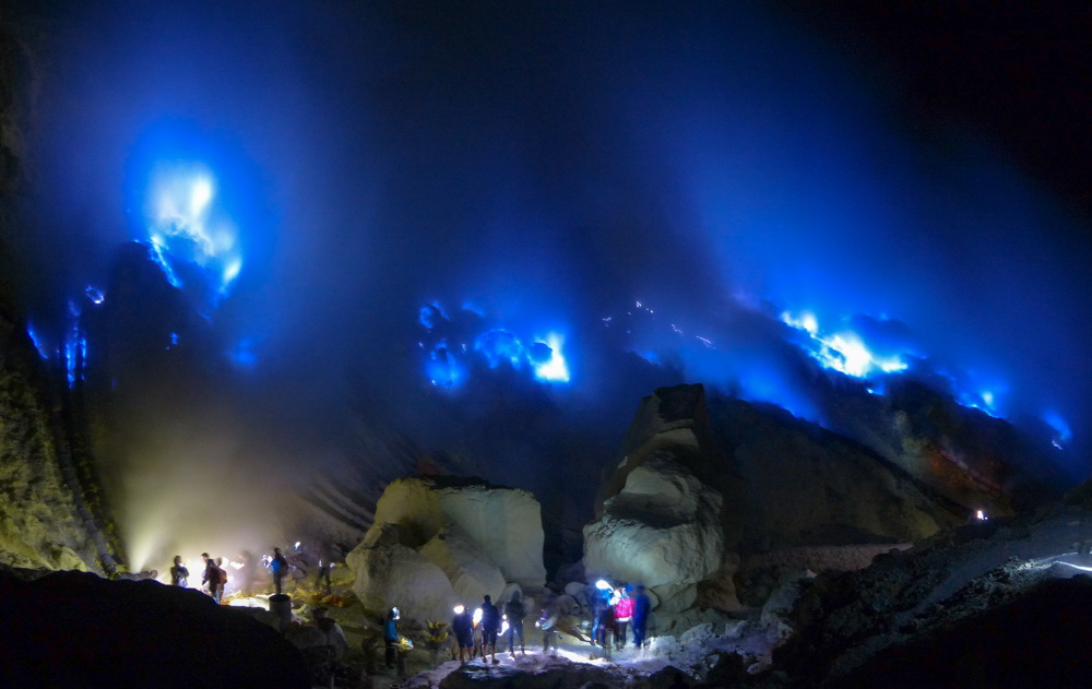 Hidden and little known places: Stunning Electric-Blue Flames Erupt ...