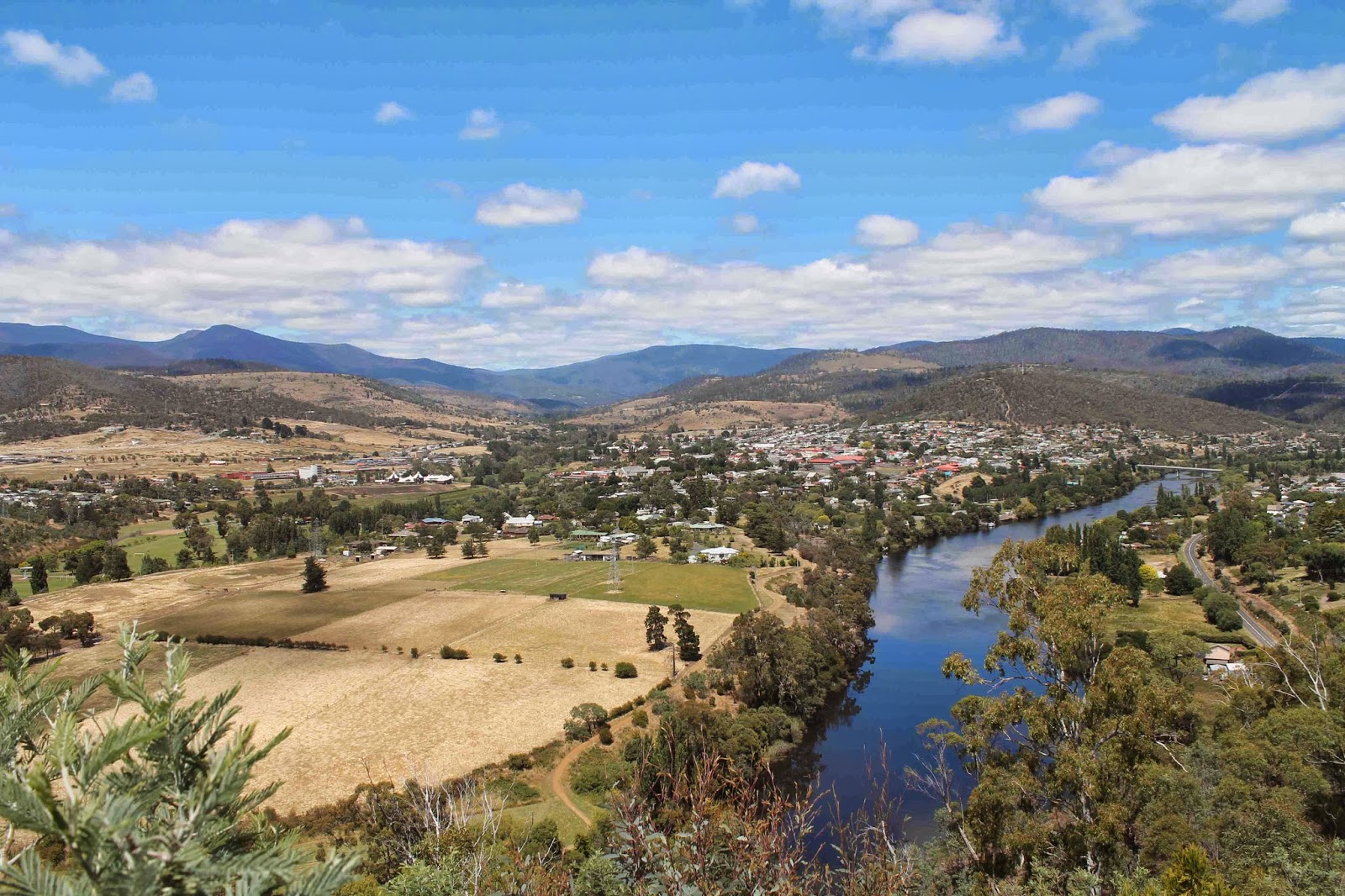 Fieldnotes: Tasmania 2014: A Visit to New Norfolk