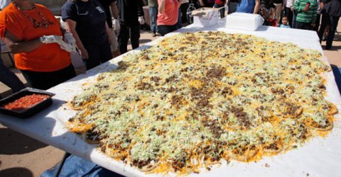 Gallup Builds 'World's Largest Navajo Taco'The Again