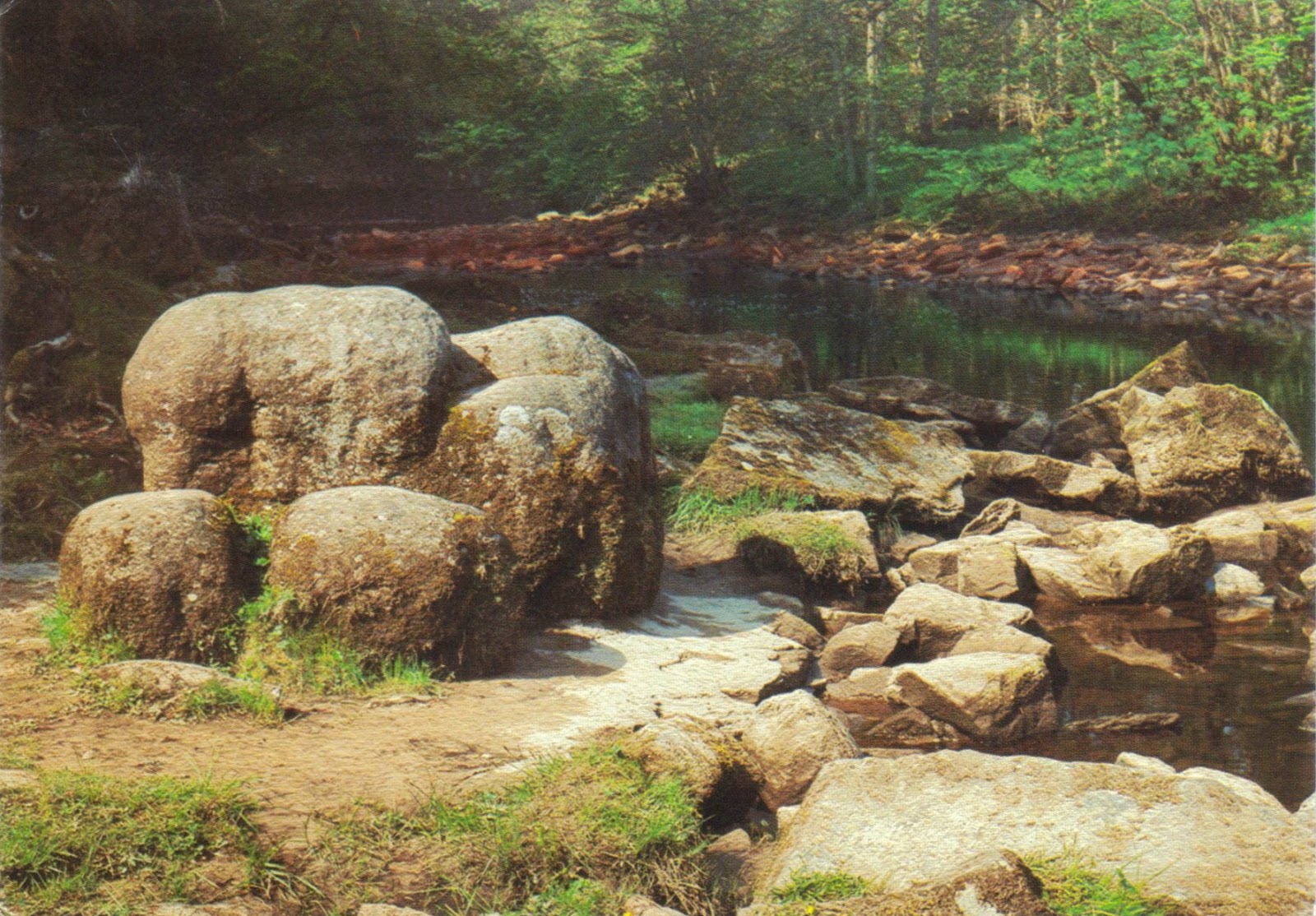 Postcards and Viewcards: The Legend Of The Popping Stone At Gilsland ...