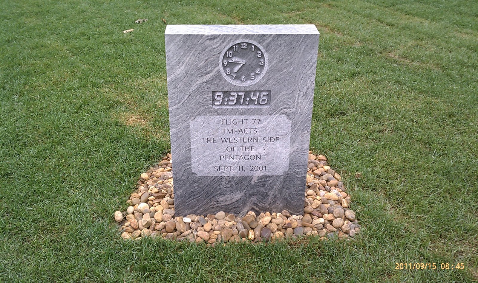 Steve's Late Life Adventures: Hudson, NH 911 Memorial