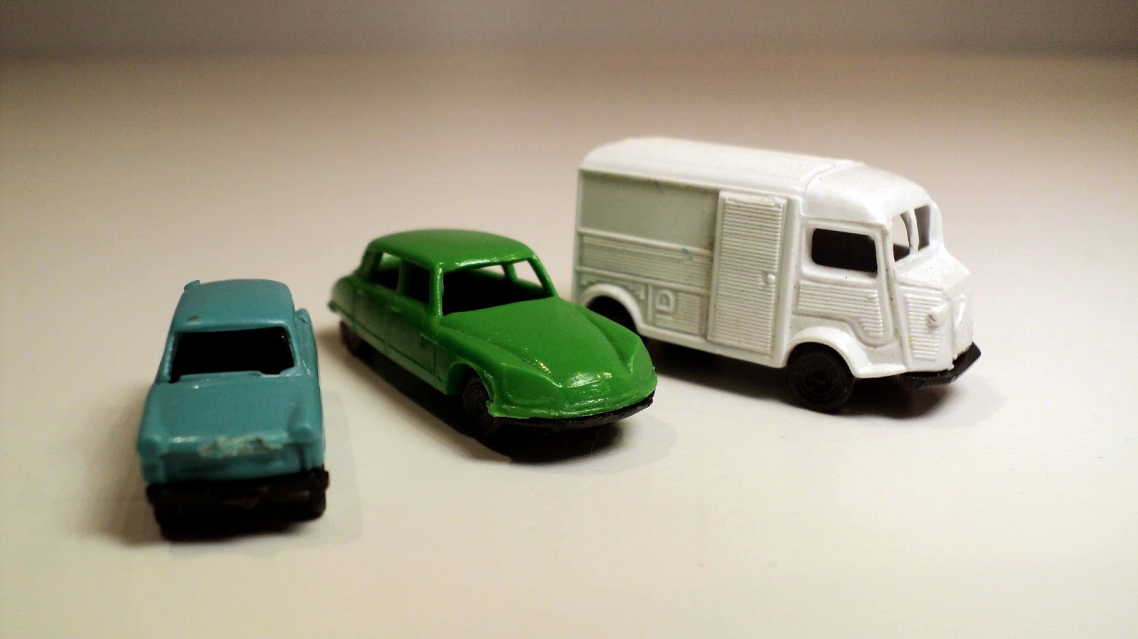 quinntopia - An N Scale blog: N Scale Cars! Part 2!