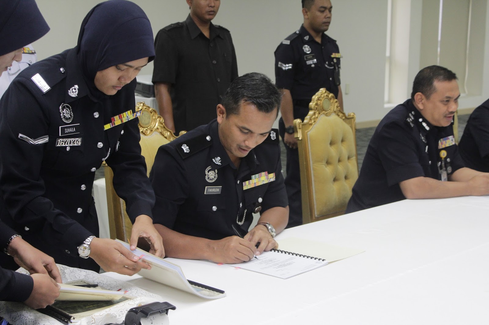 MAJLIS SERAH TERIMA TUGAS KETUA PEGAWAI KESELAMATAN POLIS ISTANA NEGARA ...