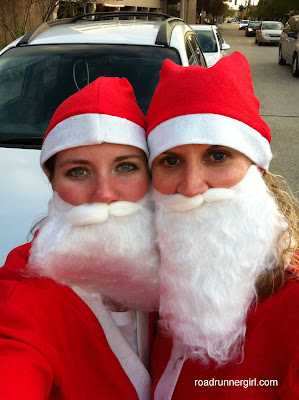 Road Runner Girl: Santa Run Recap and a WINNER!