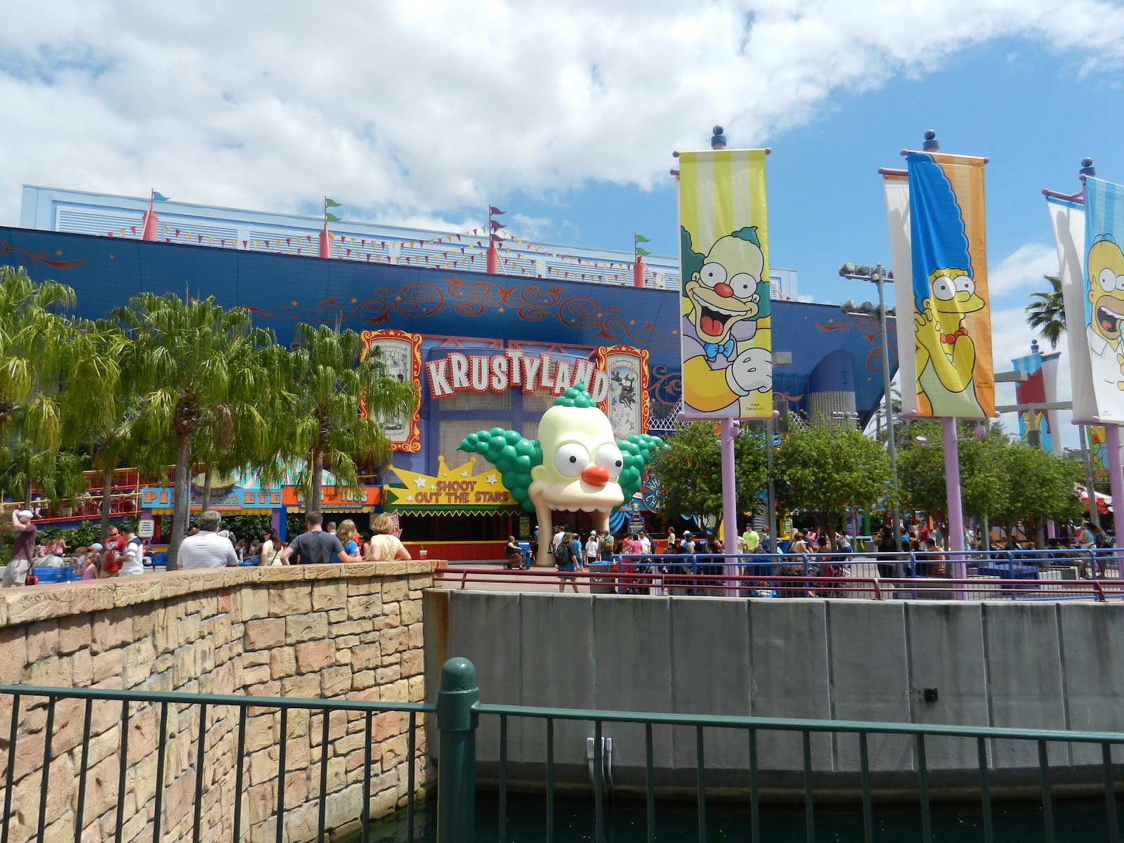 Squeakret Squirrel: 17-04 - Universal Studios