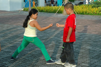 [Ubas.na.may.Cyanide]: Kalye Games 101: Nasaan na ang Larong Pinoy?