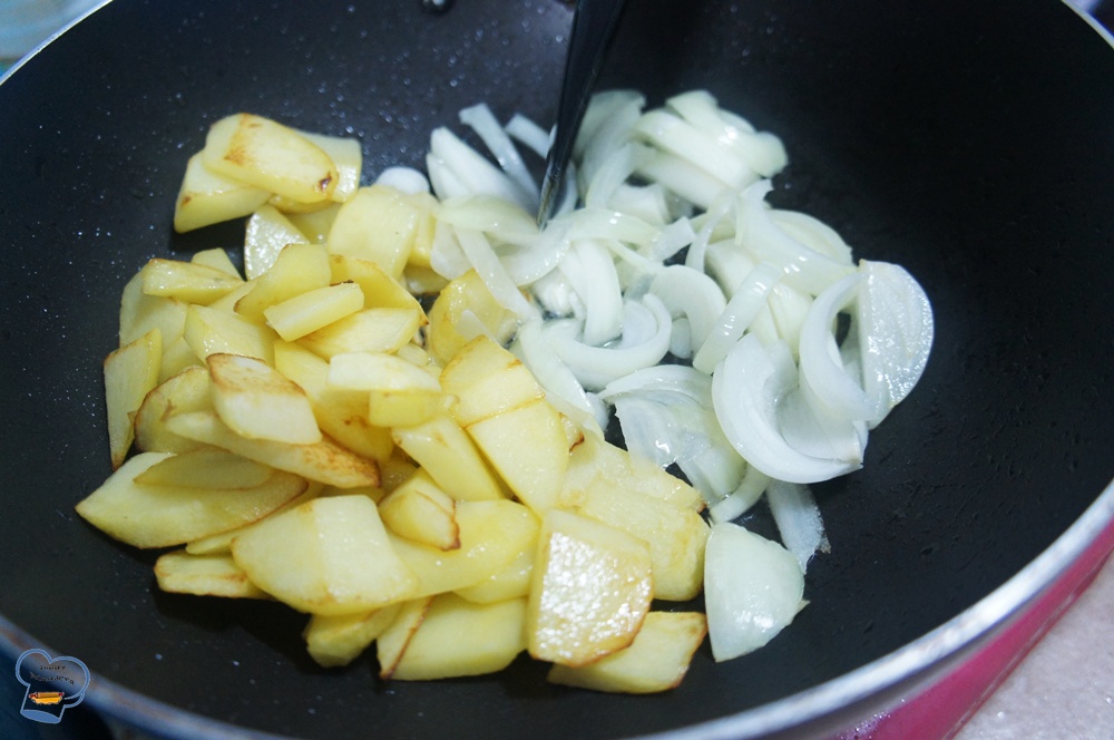 Pinay Panadera's Culinary Adventures: Ve-G-Choplets Adobo with Potatoes