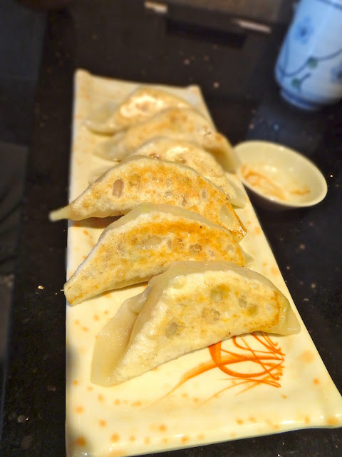 The Fashionably-Forward Foodie: Ramen Ya (Hawaii Kai Location)