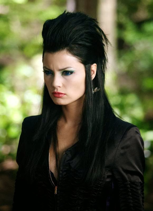 Cinemelodic: Crítica: ELEKTRA (2005)