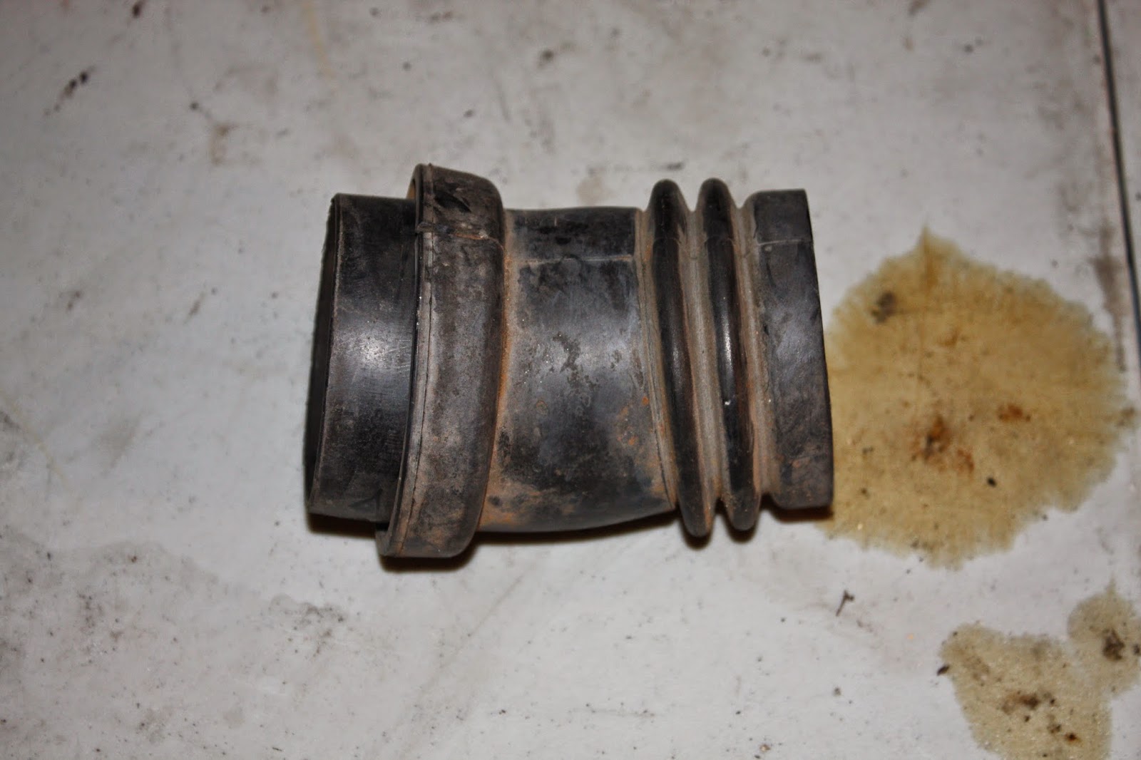 KrEvCon BMW Parts: e30 325e Airbox Boot