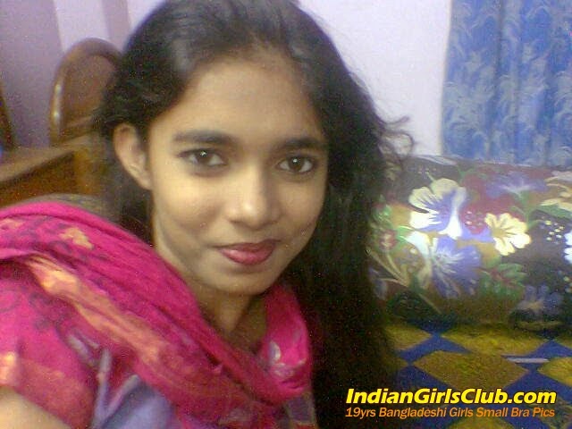 Bangladeshi Hot Girls Showing Her Small Boobs With Bra Actress Photo