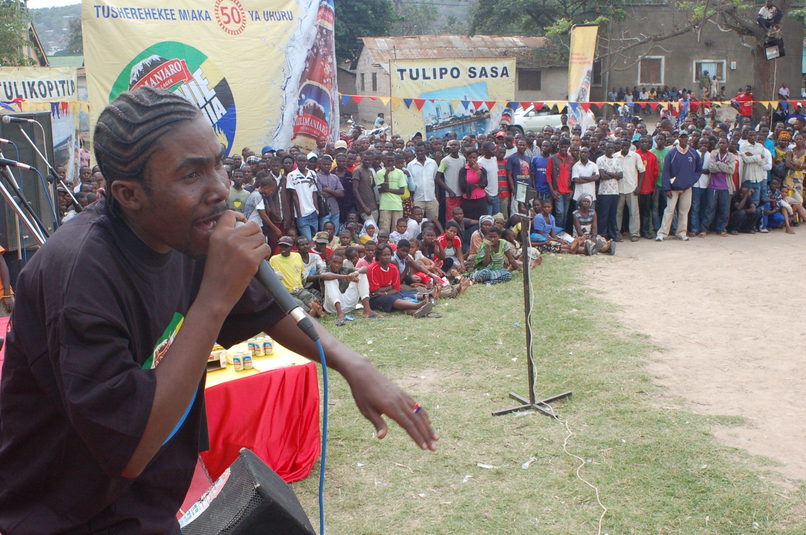 LIWAZO ZITO BLOG: Banza Stone aja na kibao kipya cha taarab