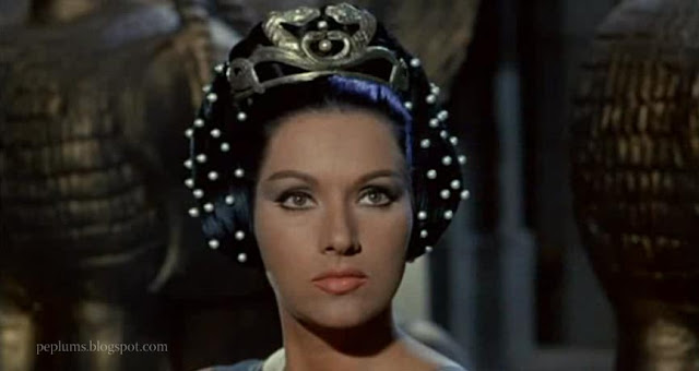 Acorazado Cinéfilo. Francisco Huertas Hernández: Helga Liné - Revista ...