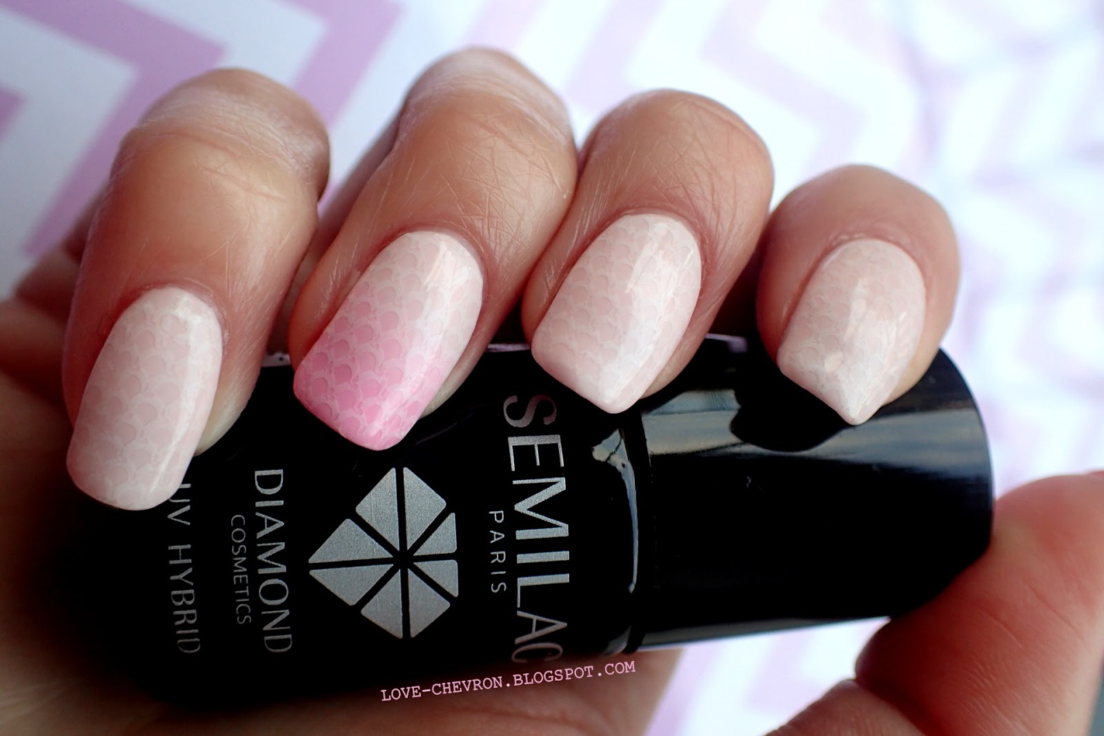 Love Chevron: Manicure hybrydowy Semilac Biscuit 032 & Sweet Pink 003 ...