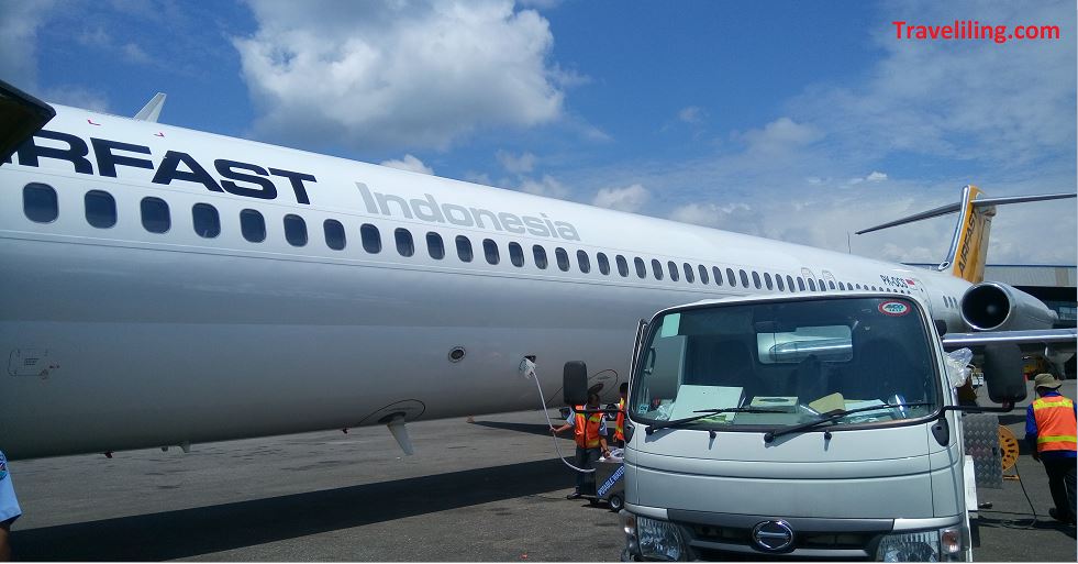 Pengalaman Terbang Dengan Airfast Indonesia - Travelling and Keliling