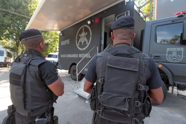 Ligado no Rio.: Bope ganha Base de Comando Móvel.