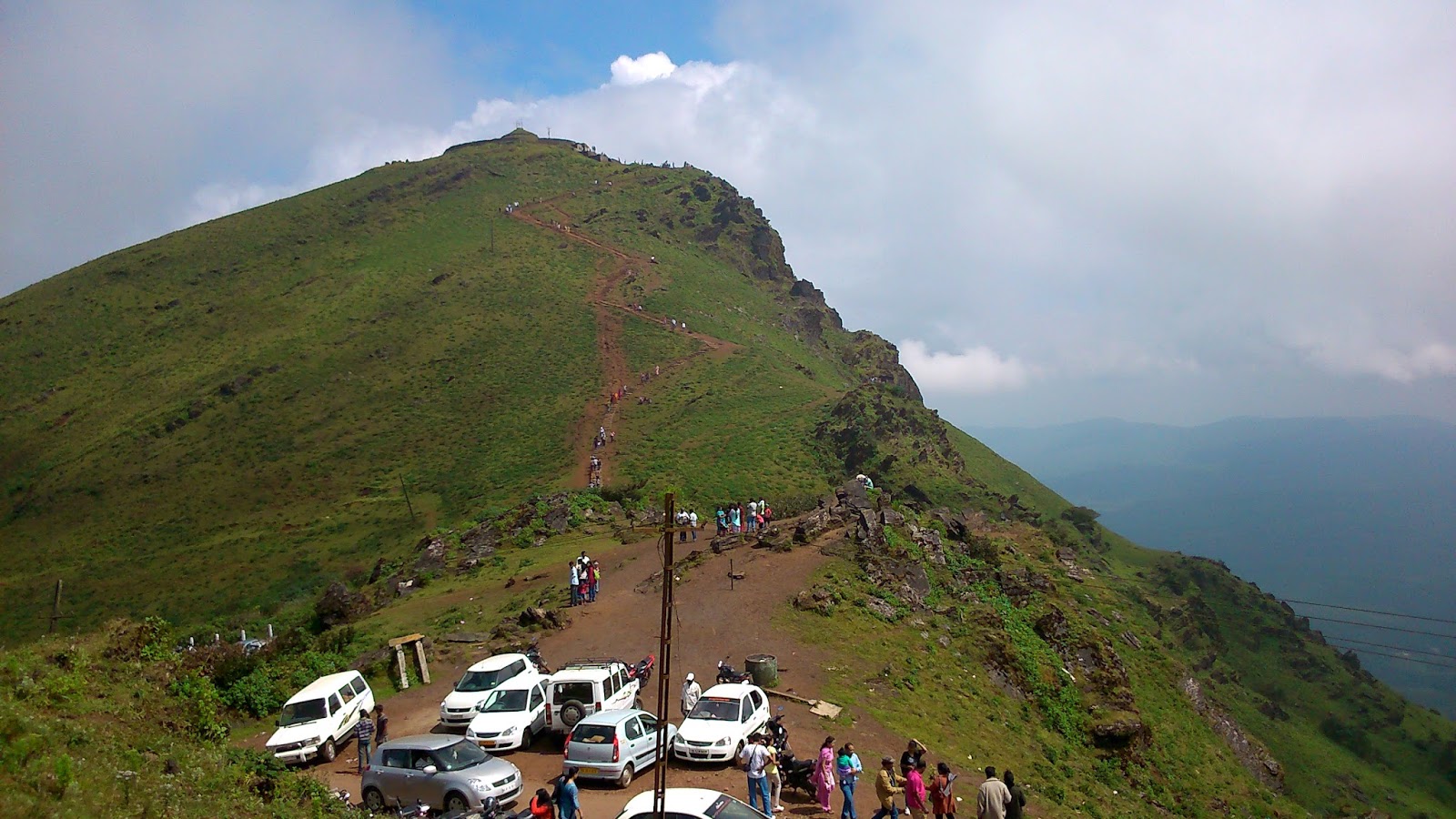 Chikmagalur Hill Station - Chikmagalur Is Growing As The New Tourist ...