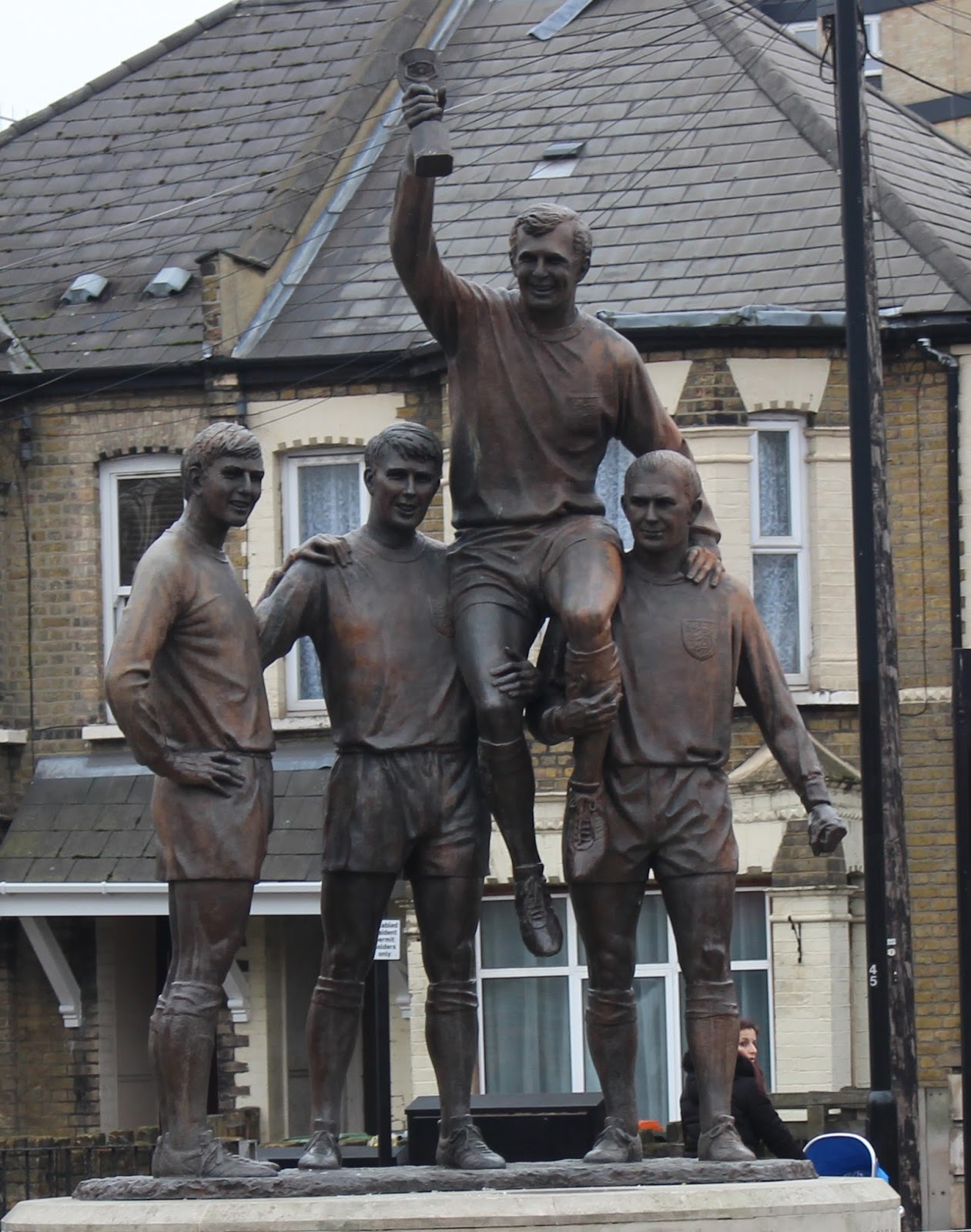 E7 Now & Then: Happy birthday, Newham Bookshop!