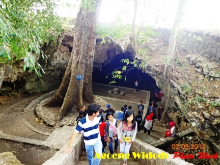 IKATAN PARANORMAL NUSANTARA: GOA RANCANG KENCONO,PINTU GHOIB MENUJU MERAPI