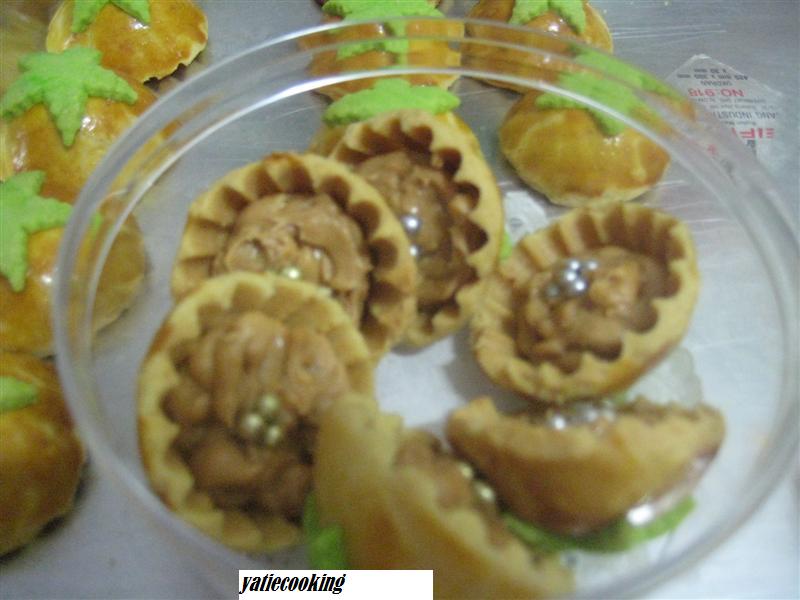 Yatie's Cooking: BISKUT TAT SEROJA/DOORGIFT