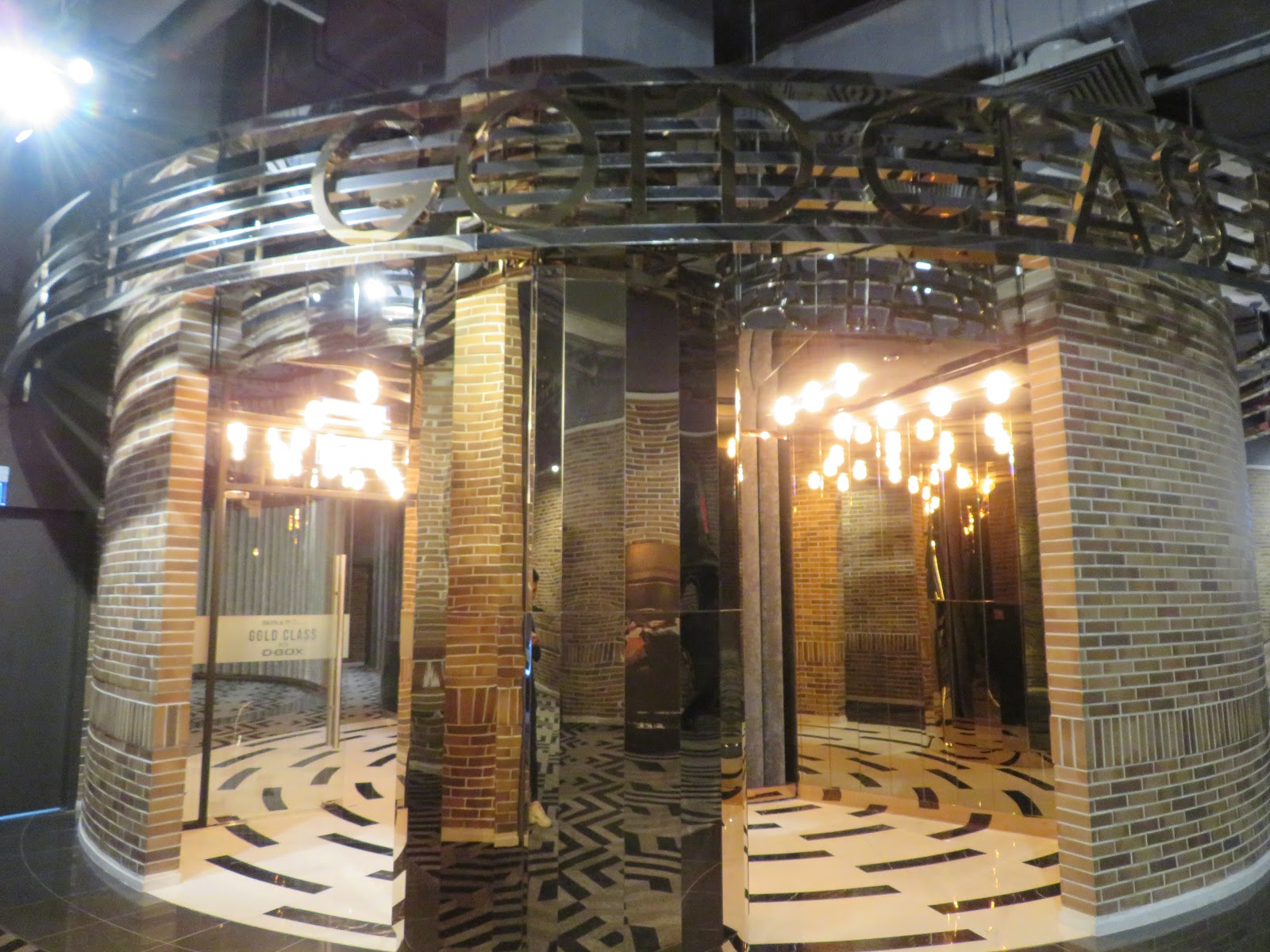 Kee Hua Chee Live!: RESORTS WORLD GENTING NOW HAS GOLD CLASS CINEMA AND ...