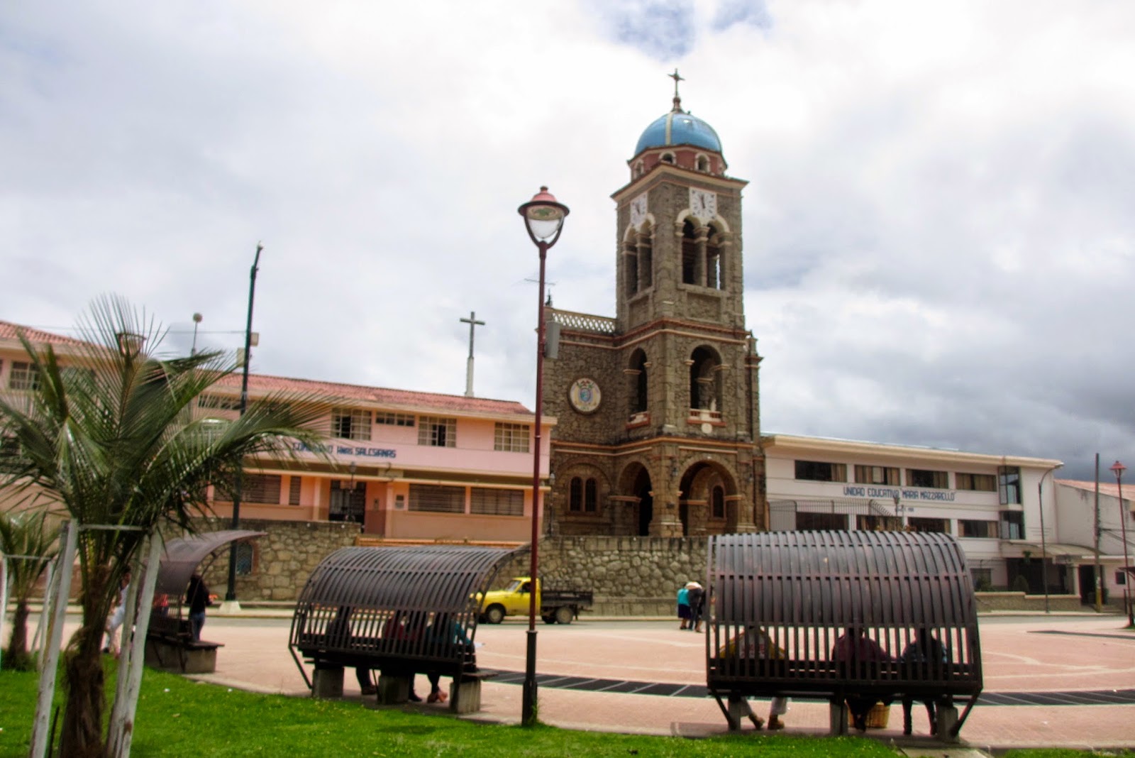 Viajes por América del Sur: SIGSIG, ECUADOR
