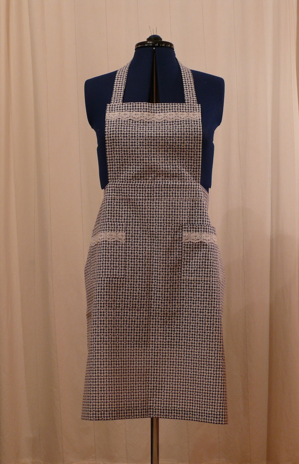 Mutterhenne: Schürzen nähen