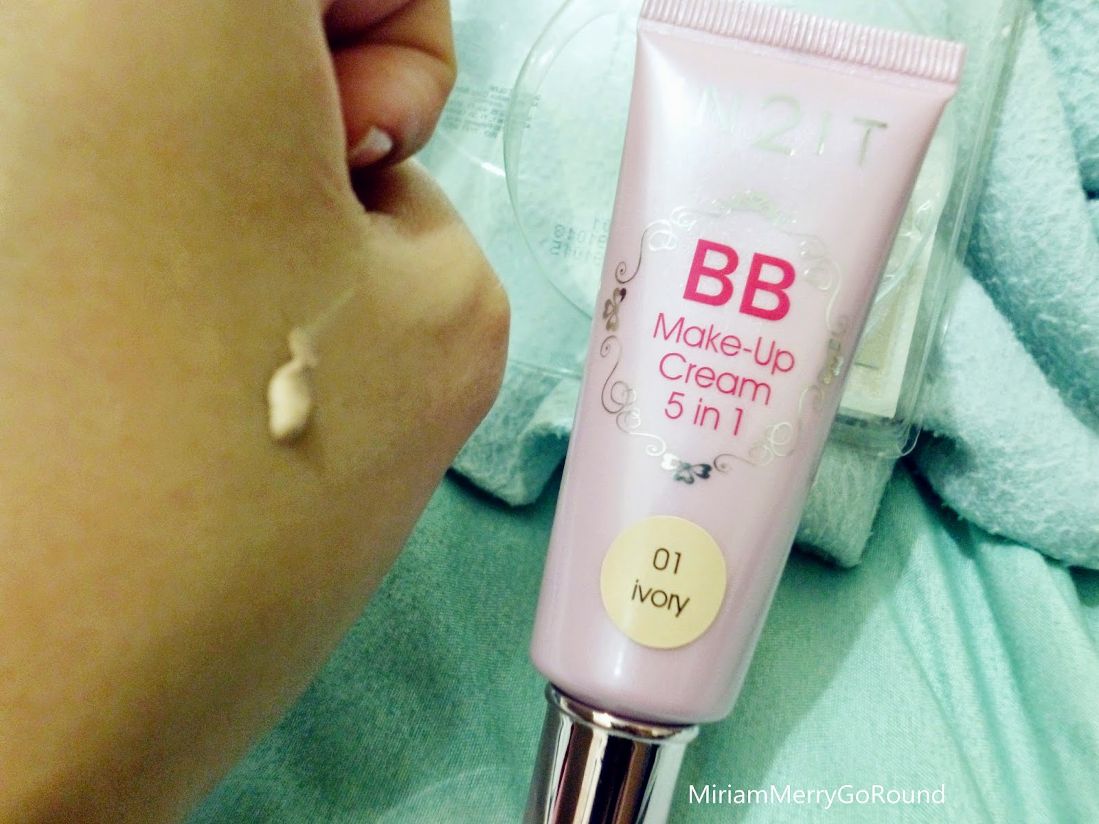 [BEAUTY]: In2It BB Cream and Loose Powder | ♥Miriam MerryGoRound♥