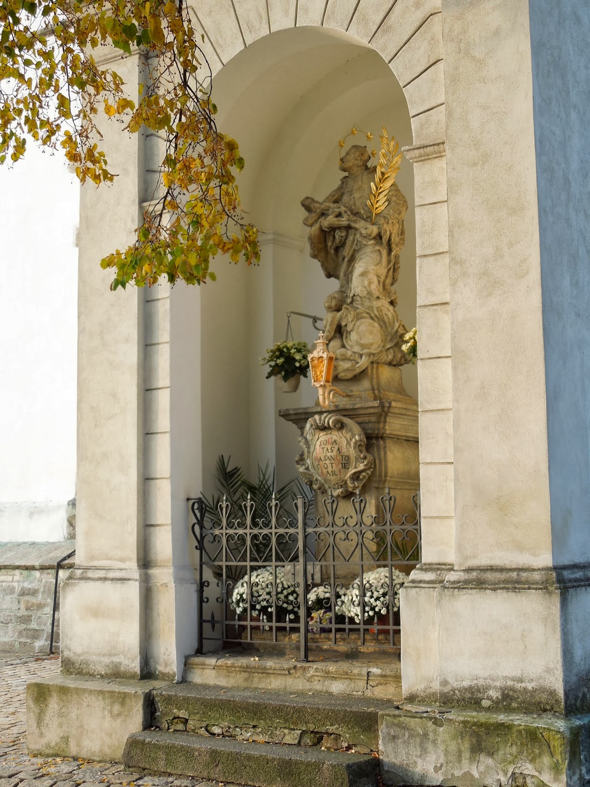 AMICUS RES: O Evě a Adamovi pohled z vědeckého nebe - Kritika a my