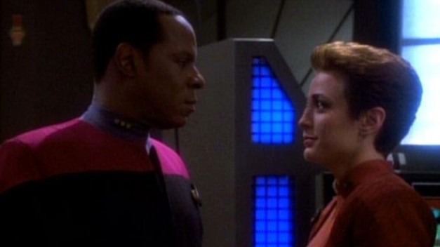 Dave's Buttoned-Up Mind: Star Trek: DS9 - Ep 19 - In the Hands of the ...
