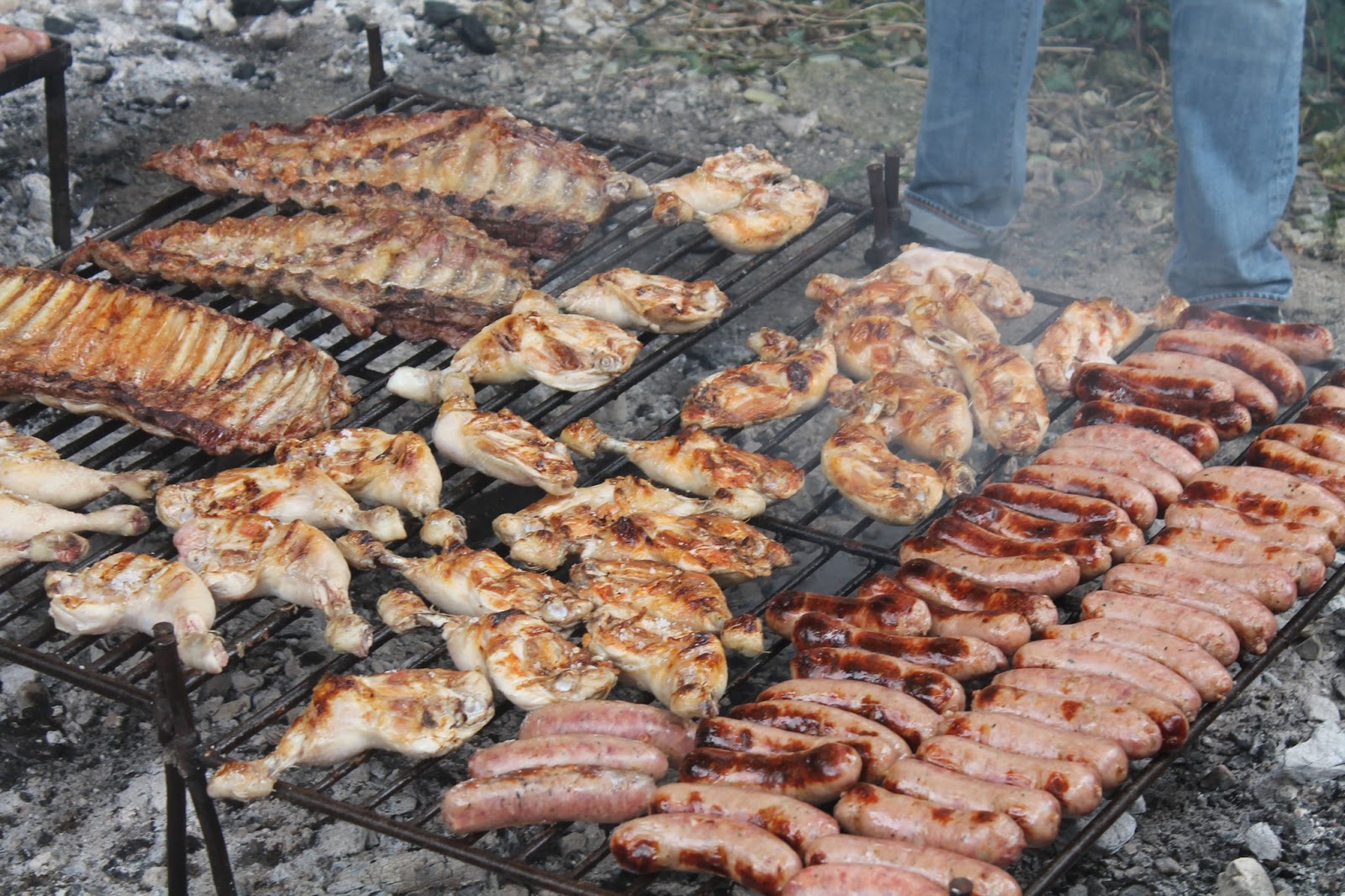Costaleros de Oviedo: Corpus Christi 2015: Parrillada de Los Estudiantes