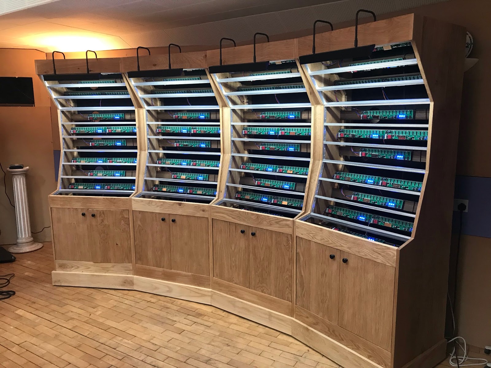 MATRIXSYNTH: Massive Wooden Eurorack Cabinets by Lamond Design