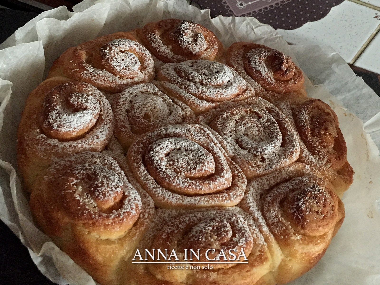 Torta di rose – preparazione con o senza Bimby | Ricetta ed ingredienti ...