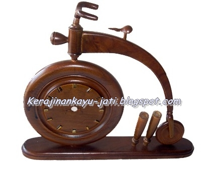 Souvenir Jam Meja ~ Kerajinan Kayu Jati