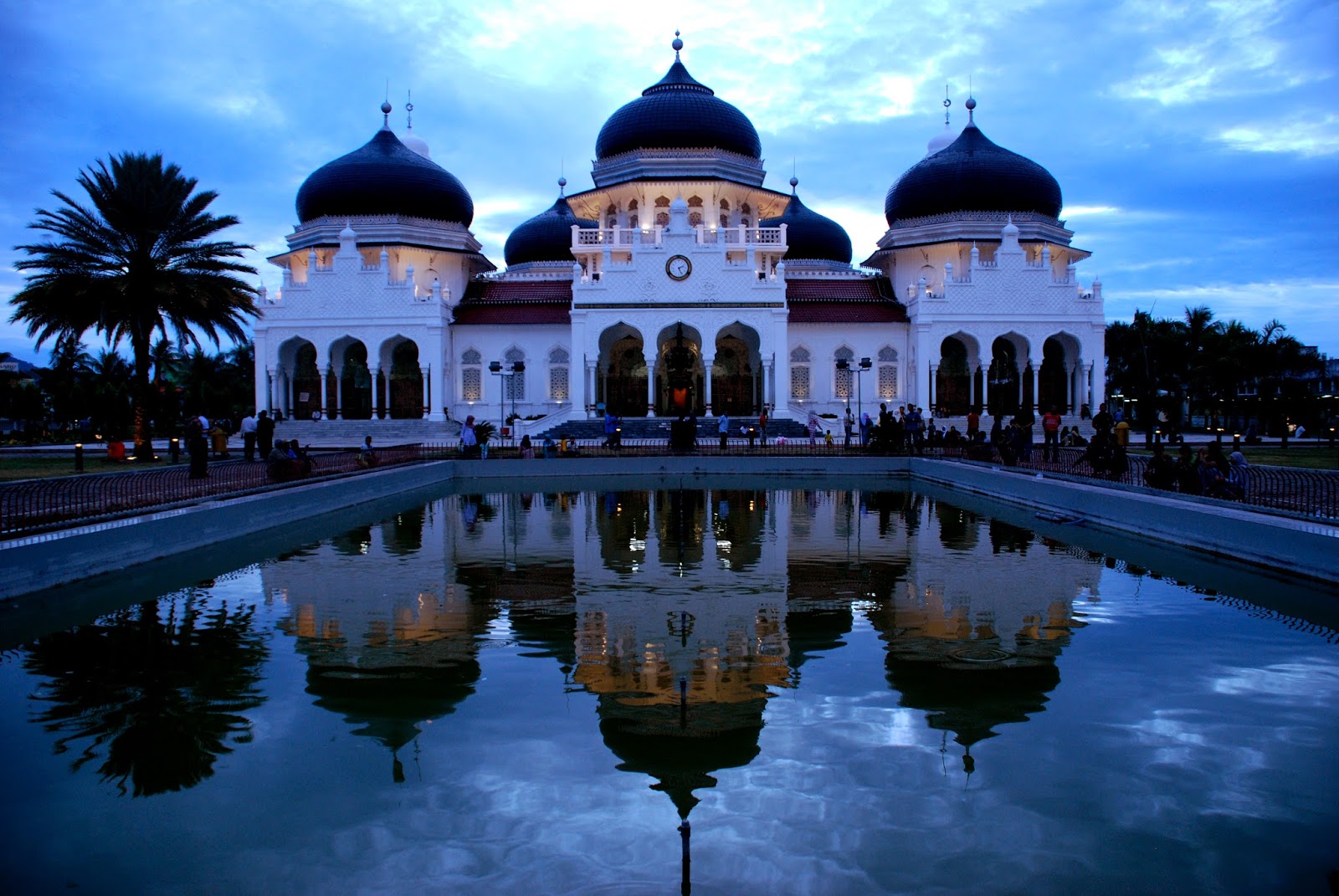 Baiturahman Mosque ~ Malay Travel and Tour