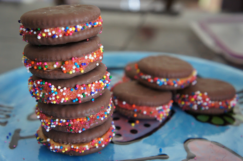 Trendy TreeHouse: Peanut Butter Cracker Treats